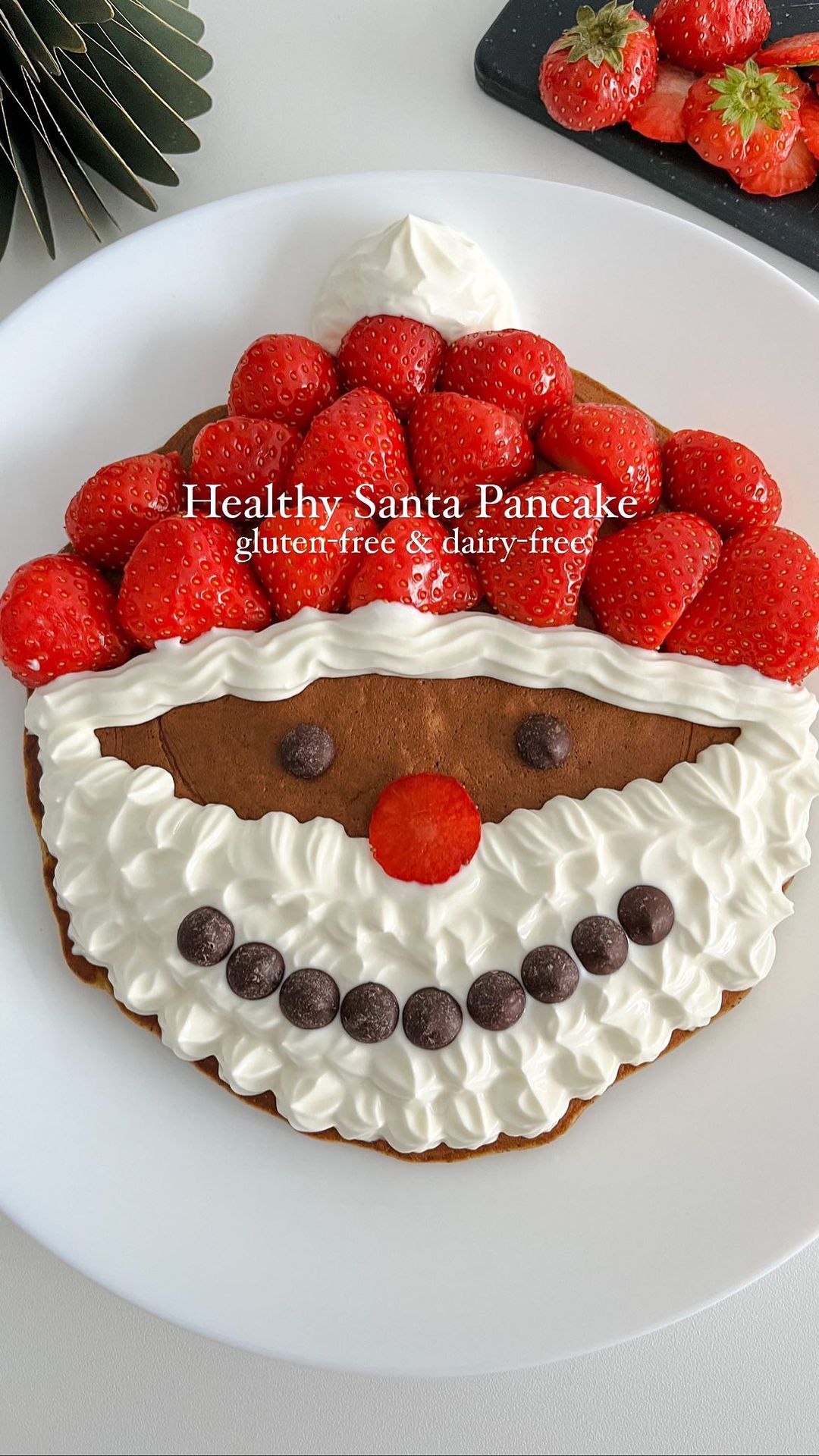 fitfoodieselma@instagram on Pinno: Healthy Santa Pancake🎅🏻 This is such ...