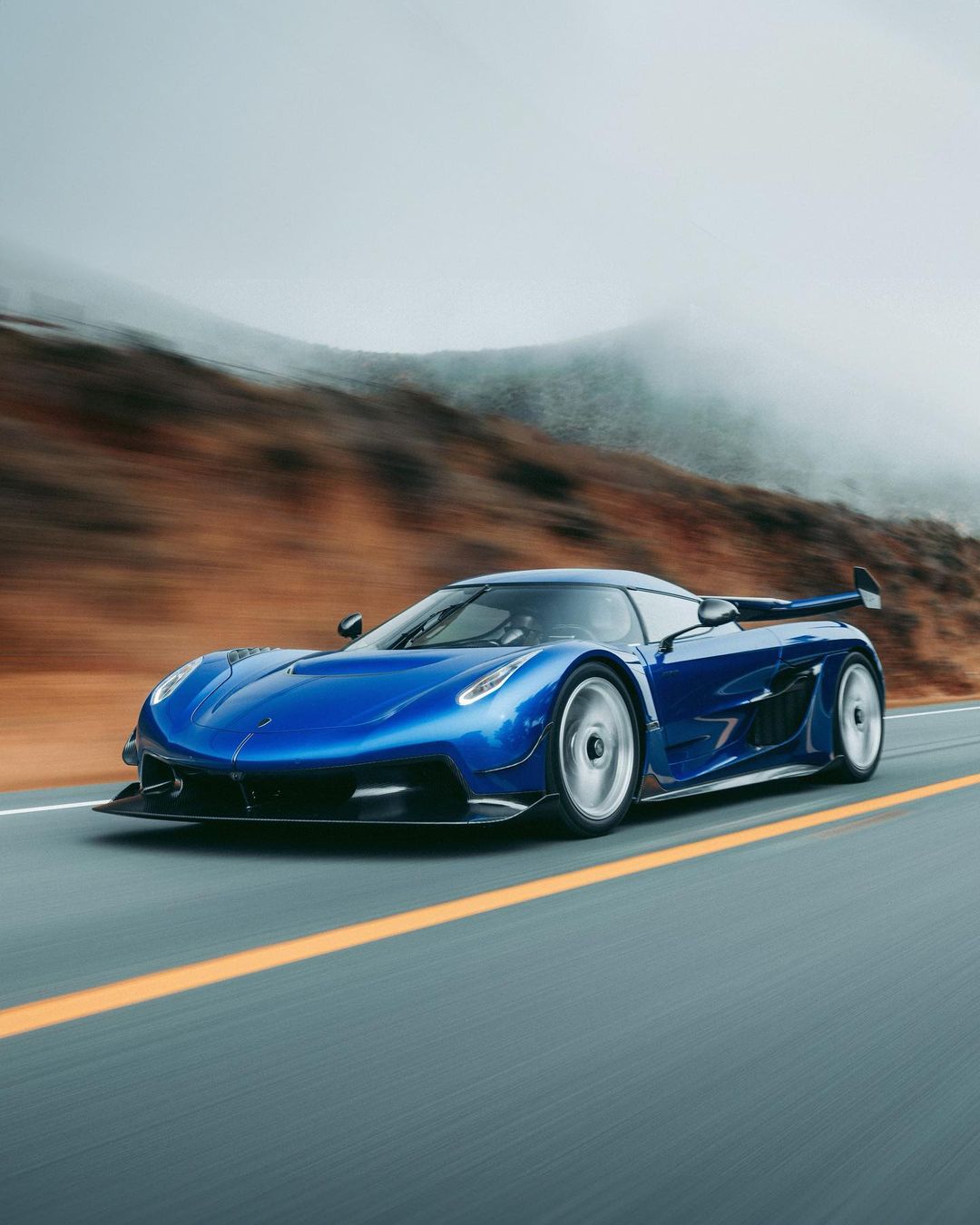 koenigsegg@instagram on Pinno: Imperial Blue Jesko Attack on the prowl ...