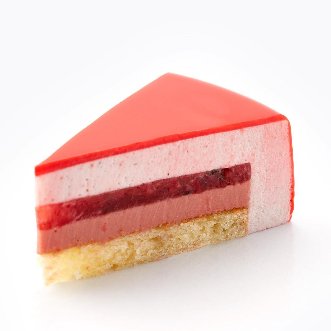 antonio.bachour@instagram on Pinno: Strawberry 🍓 Entremet recipe. In my ...