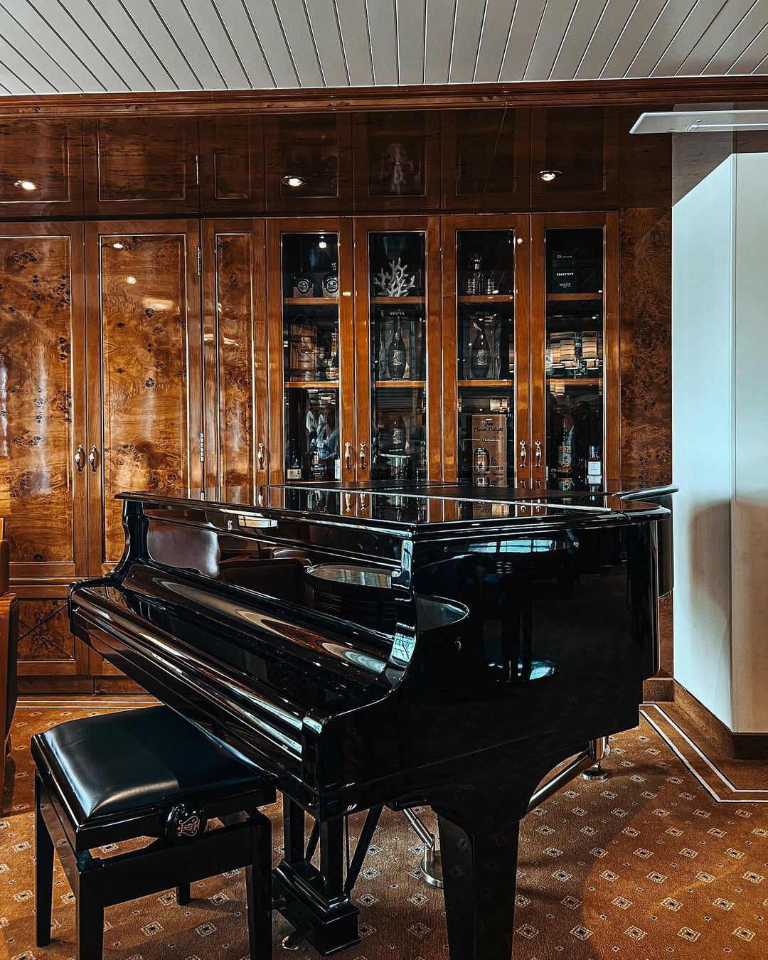 marius.chestnut@instagram on Pinno: What do you think? Should we take a ...