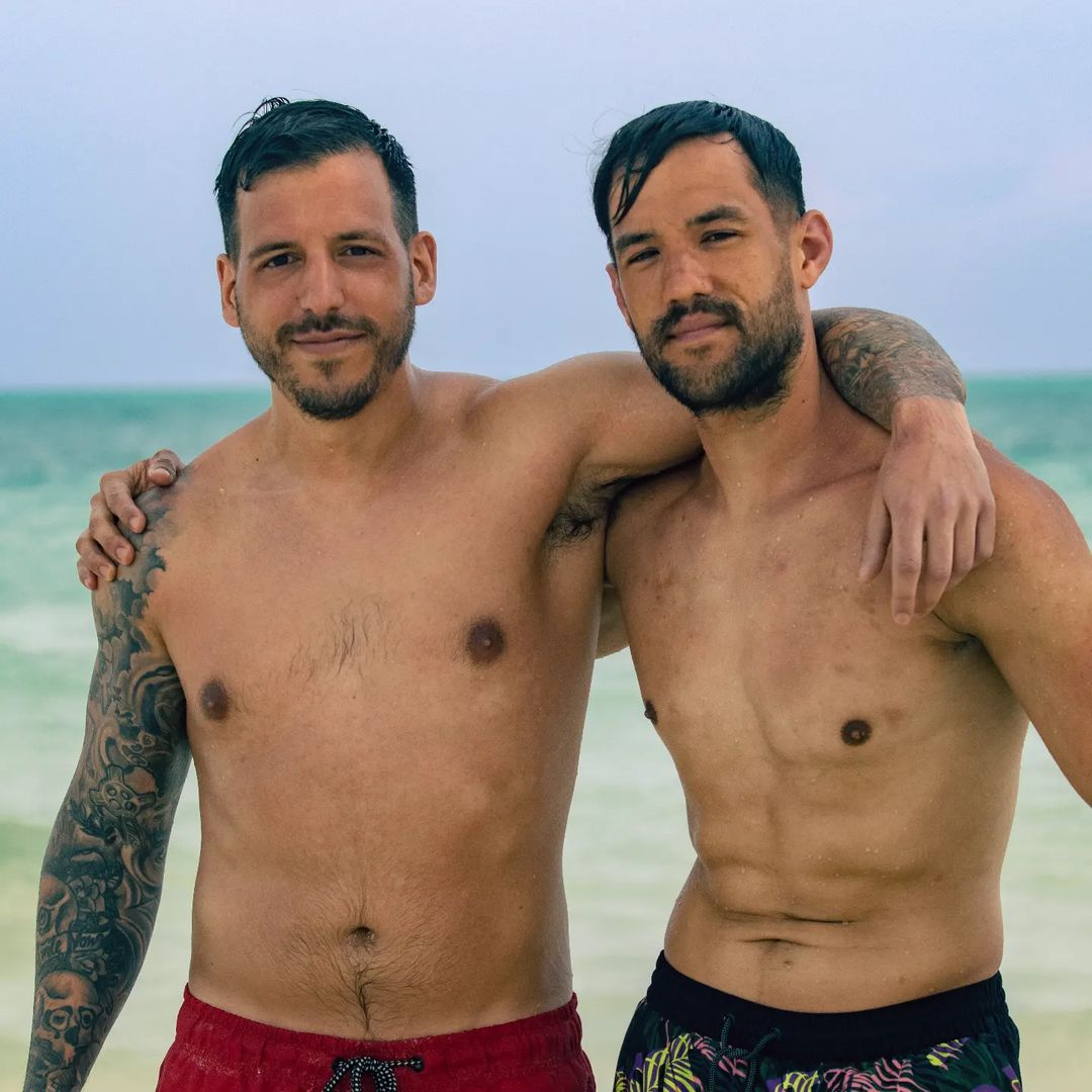 francisco.casarotti@instagram on Pinno: Beach day with friends ☀️🌊 📸 ...