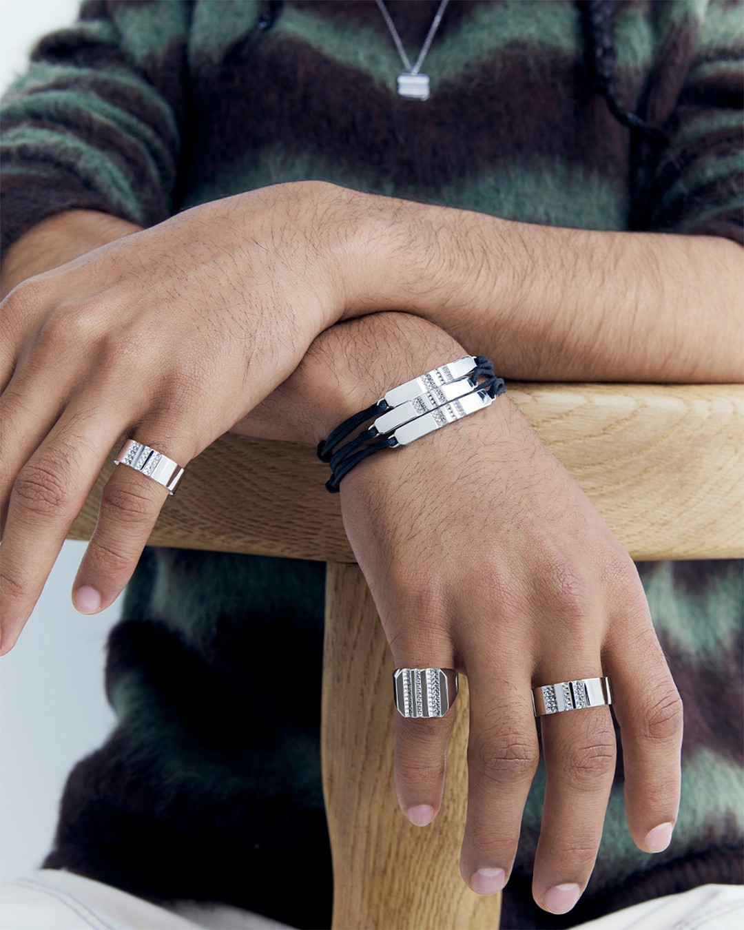 debeersofficial@instagram on Pinno: Unrestricted style. Stack your De ...