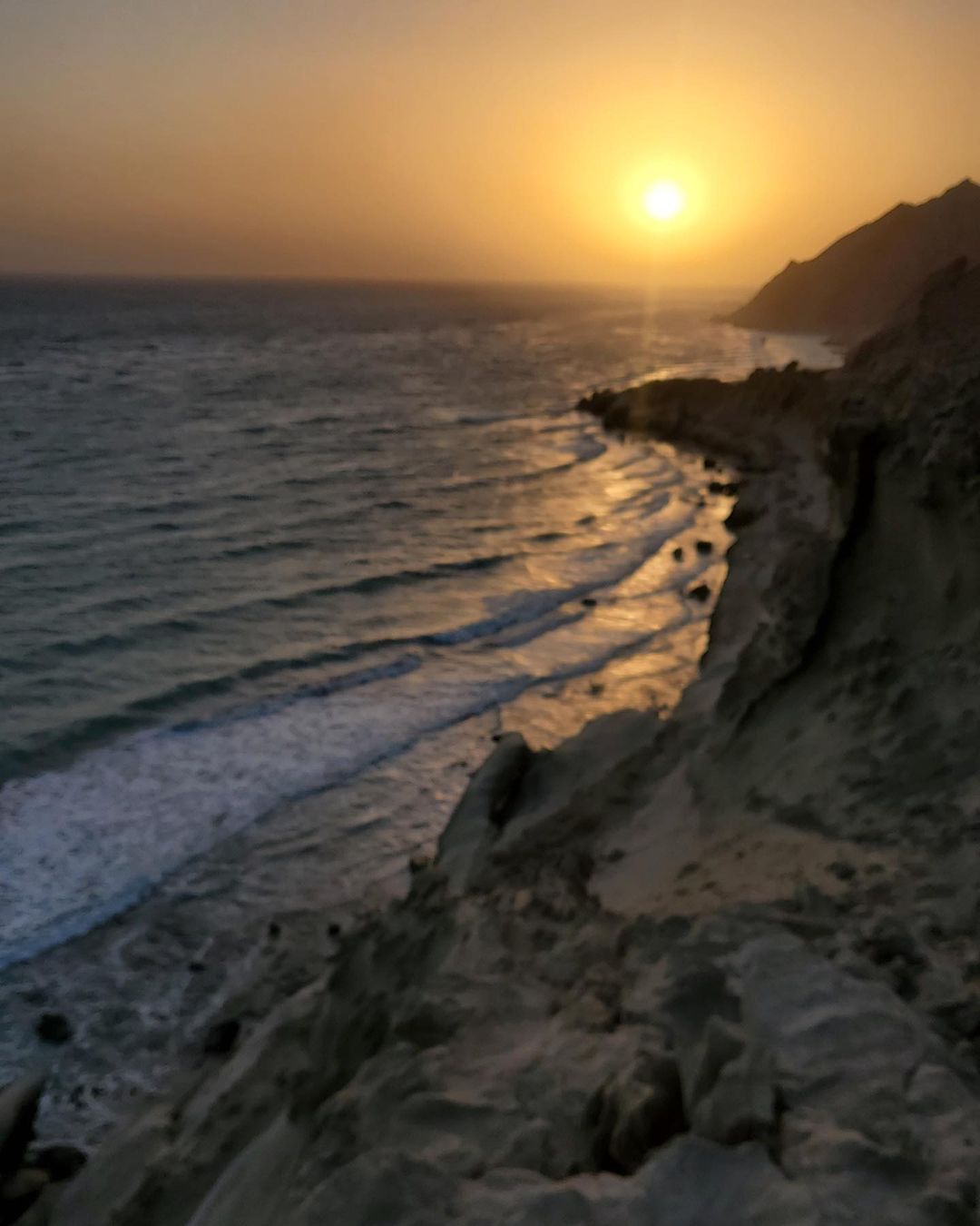 irantravel@instagram on Pinno: 📍اینجا، ساحل مُکْسَر، بندر مقام، بندر عب...